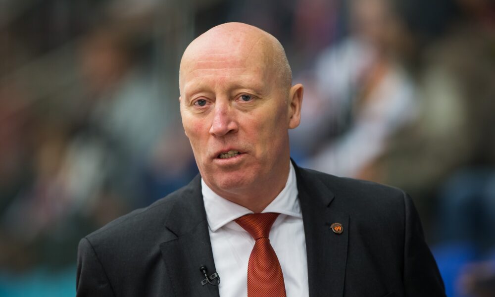 Doug Mason è il nuovo allenatore dei Foxes. Fabio Armani continua il ...